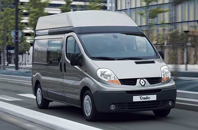 Renault amplió la gama de la Trafic - Conduciendo.com