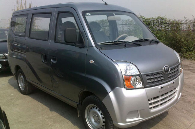 Lifan Minivan Pass 1.3 2011 - Conduciendo.com