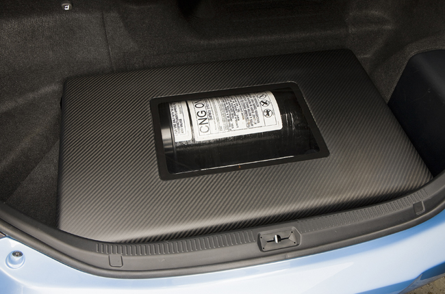Toyota Camry CNG Hybrid Concept - Conduciendo.com