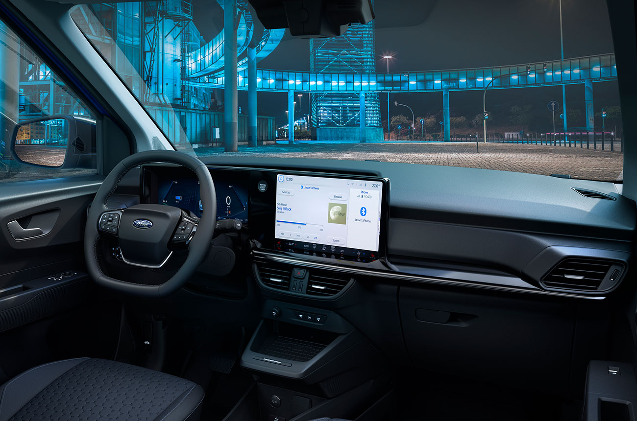 Ford E-Transit Courier, logística eléctrica - Conduciendo.com
