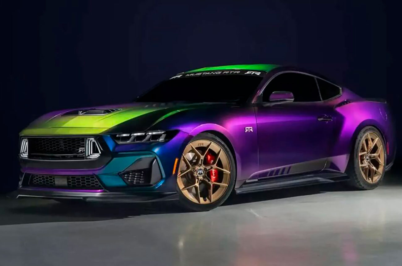 Conoce a este Mustang multicolor - Conduciendo.com