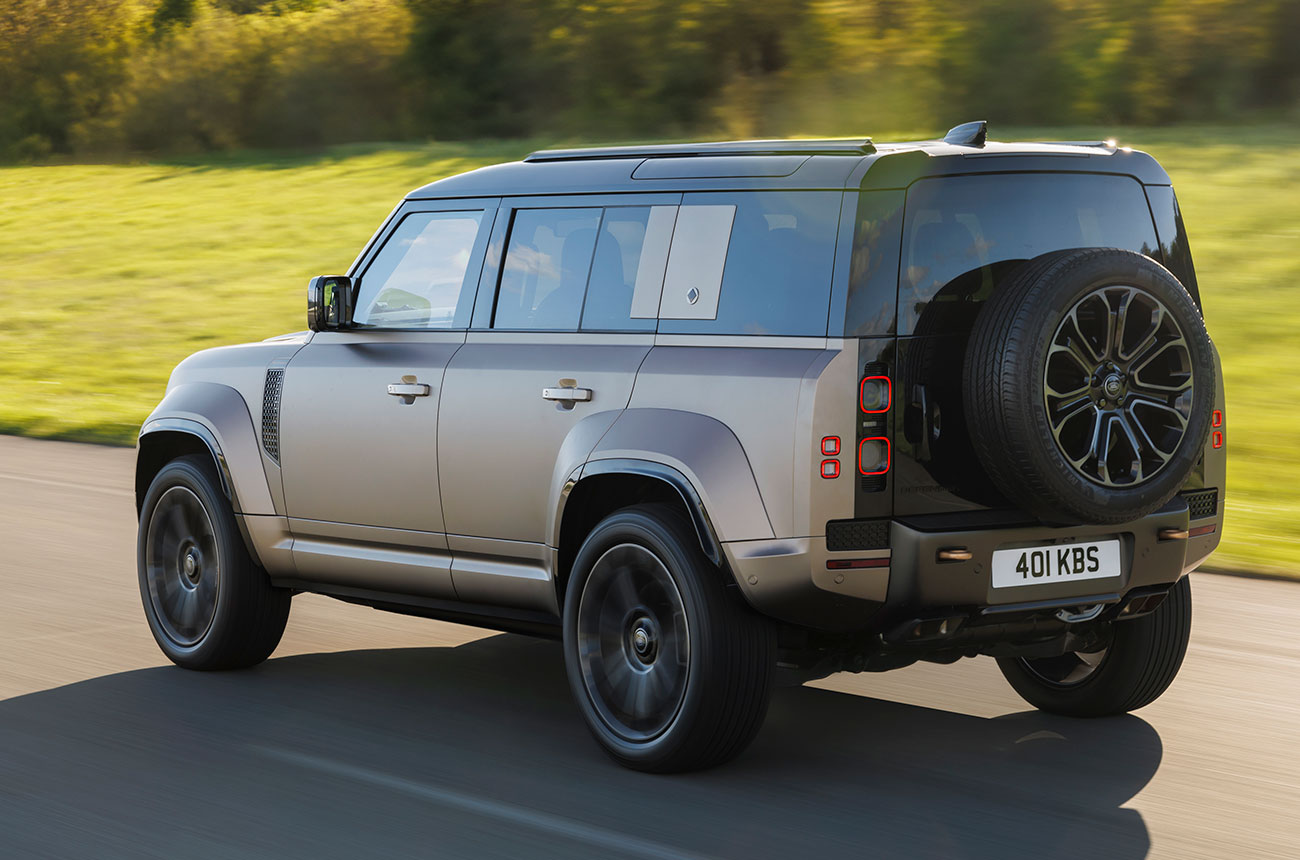 Octa, el Land Rover Defender más potente de la historia - Conduciendo.com